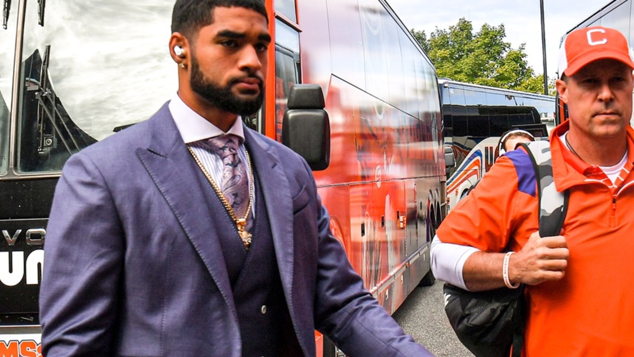 Clemson's DJ Uiagalelei Has A Game For The Ages Versus Wake Forest ...