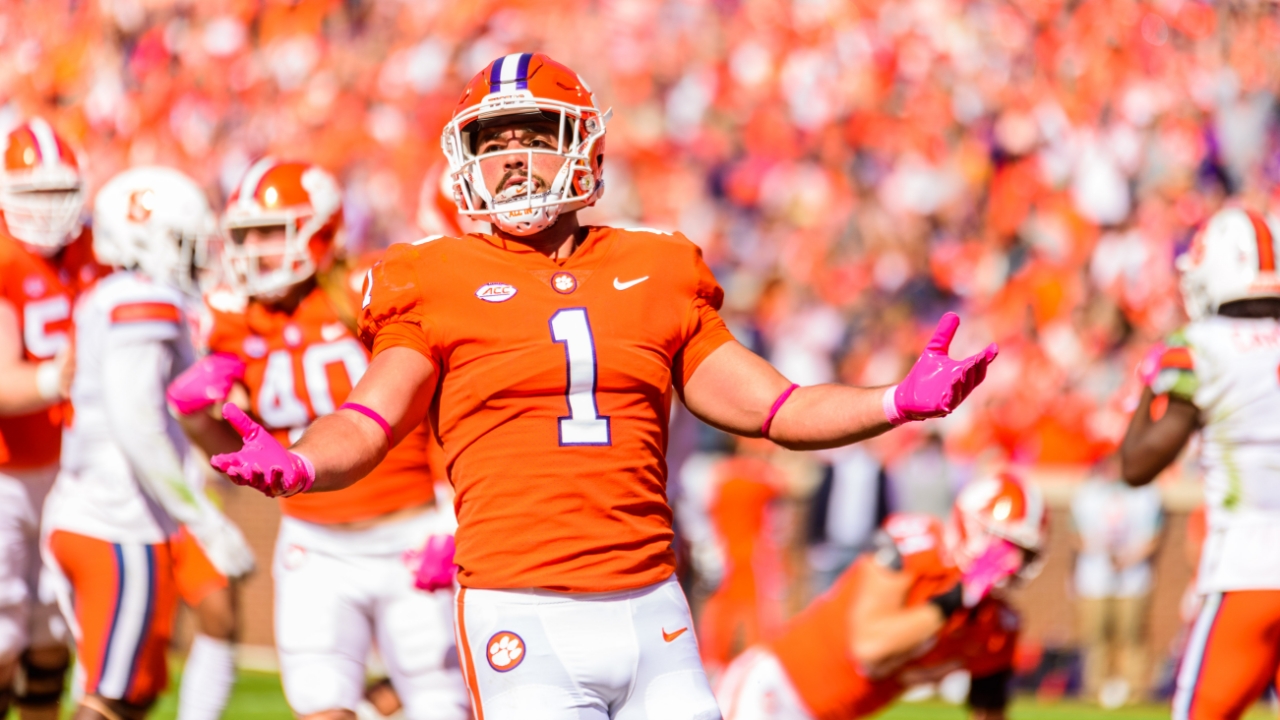 Clemson's Will Shipley Carries Clemson To A Win | Clemson Sports Talk